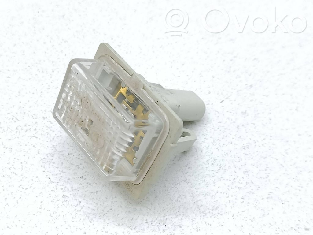A2218200856 Mercedes-Benz S W221 Number plate light, €10.00 | RRR