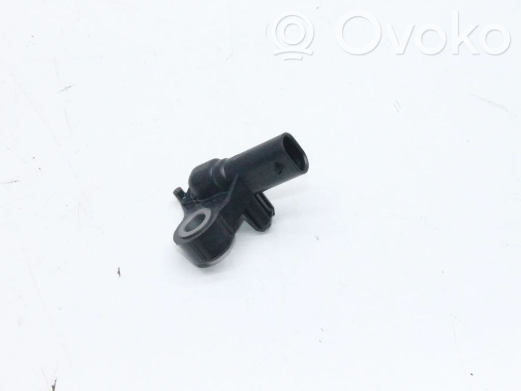 103676100A Tesla Model Y Airbag deployment crash/impact sensor, €3.00 | RRR
