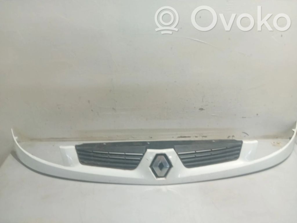 7701062876 Renault Express Front bumper upper radiator grill, €79.20 | RRR