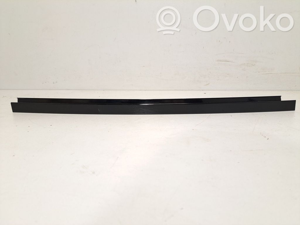 7410047 BMW X3M F97 Moulures des vitres de la porte arrière, 15,00 ...
