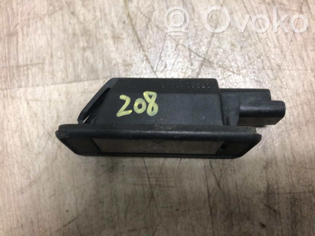 Peugeot 208 I Number plate light, €21.71 | RRR