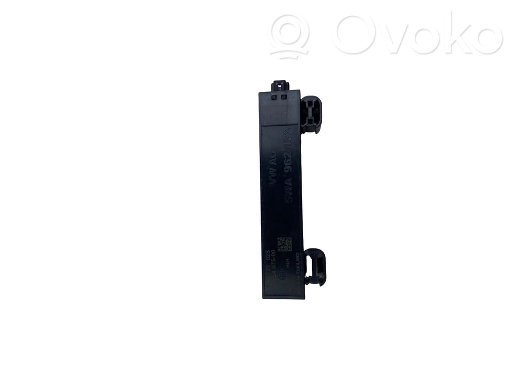 Keyless system antenna 5WA962132