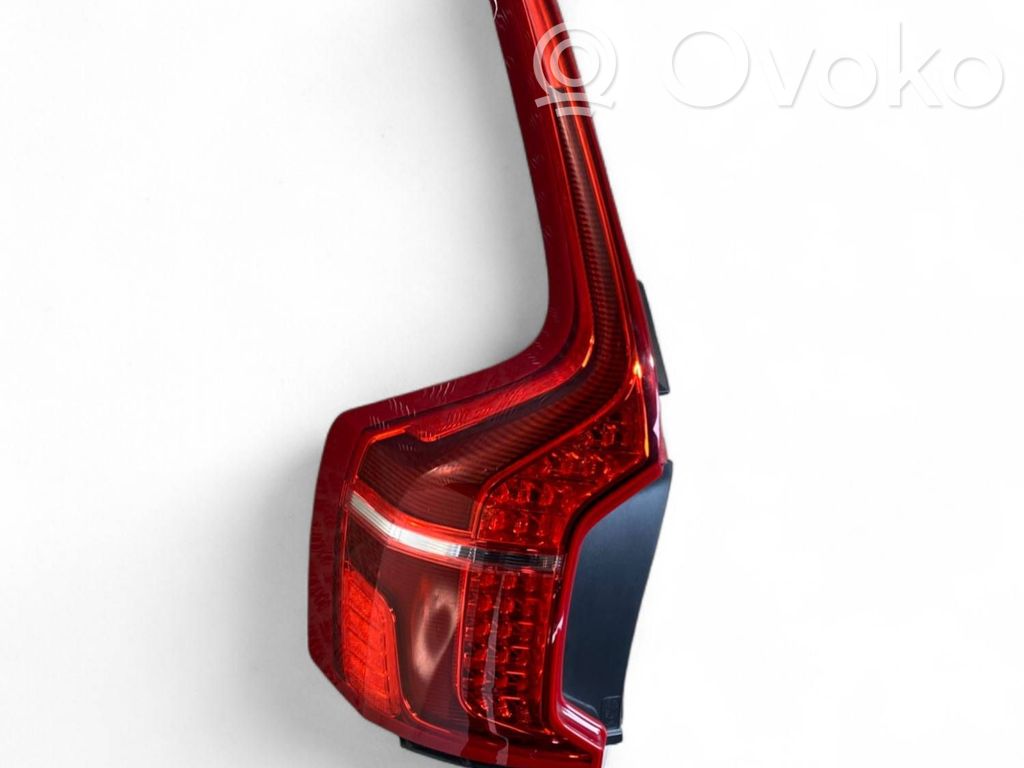 Feux arrière / postérieurs 3530020,32228828