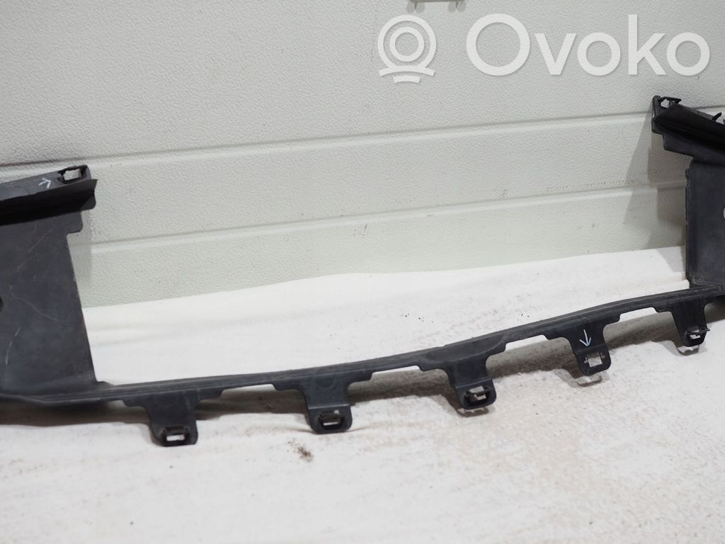 A2138858003 Mercedes-Benz E W213 Intercooler air channel guide, €35.29 | RRR